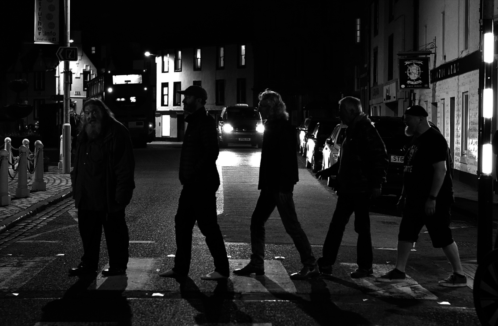 Mike Bowden And The A917 Go To Kinross - Mundell Music